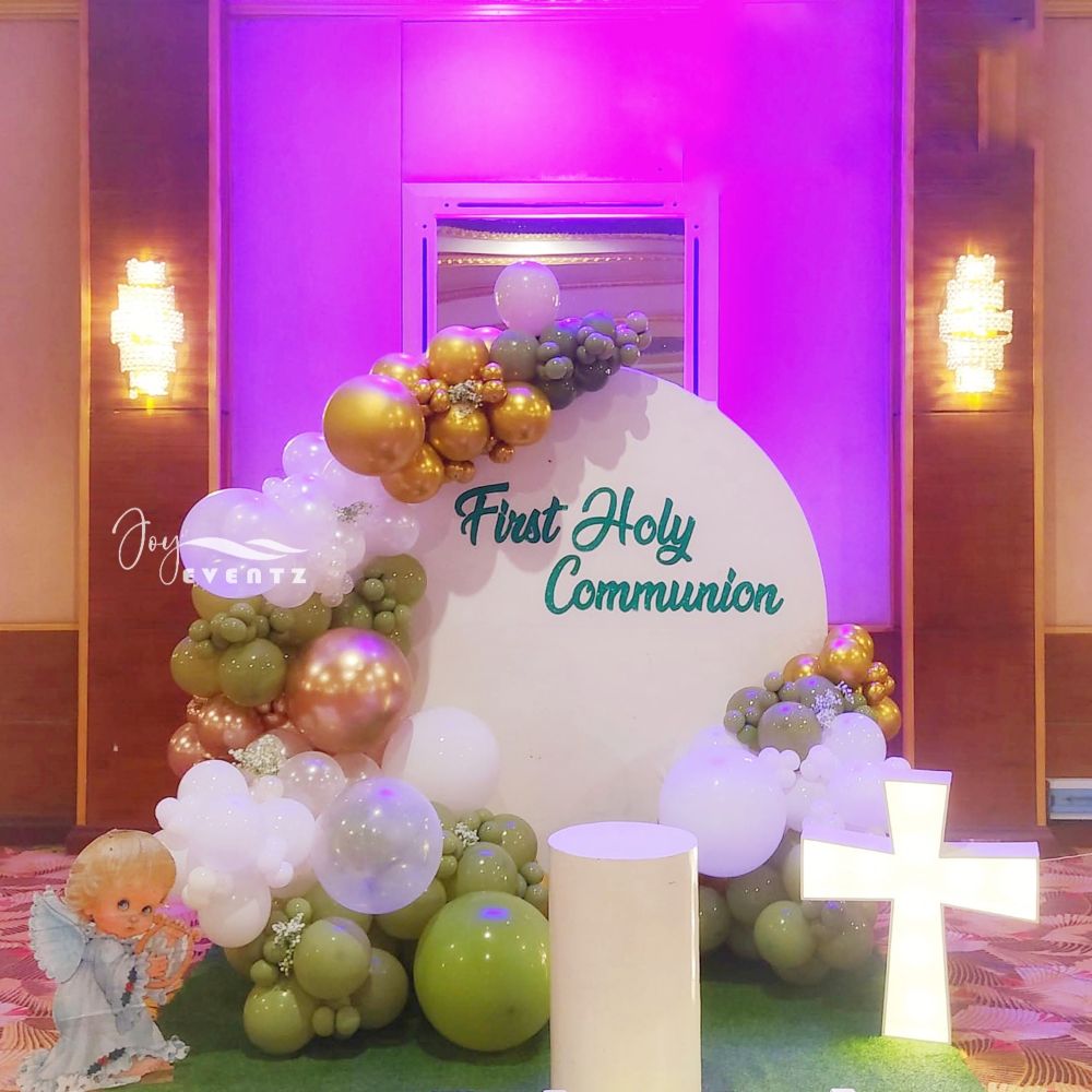 1st Holy Communion Backdrop Decorations - Joy Eventz